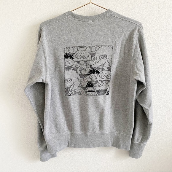 Uniqlo x KAWS | Sweaters | Uniqlo X Kaws Sesame Street Xx Sweatshirt ...